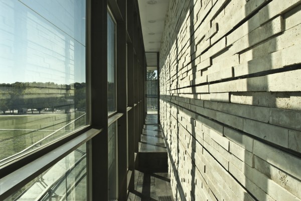 Two ways to make a solar wall – The Earthbound Report