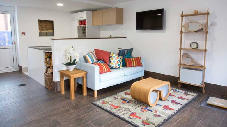 Five ways to build a flood proof home – The Earthbound Report